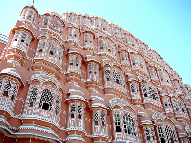 Everyone Knows About The Taj Mahal, But This Indian Building Is Just As ...