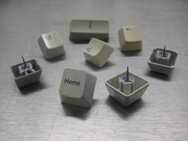 Think Keyboards Only Serve One Purpose? These 10 Cool Crafts Will Prove ...